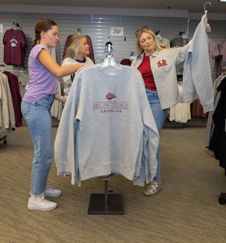 Parents pull up to UM | Gallery | montanakaimin.com