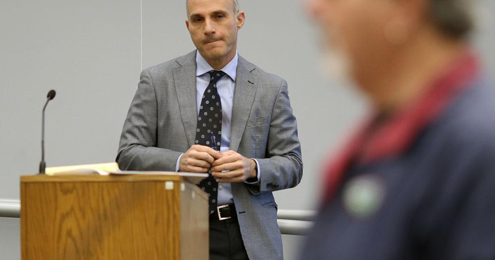 Activists call on Salinas to enforce reproductive health law. | News ...