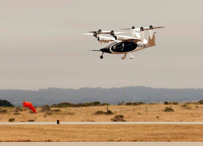 Joby Aviation demonstrates its all-electric flying aircraft ...