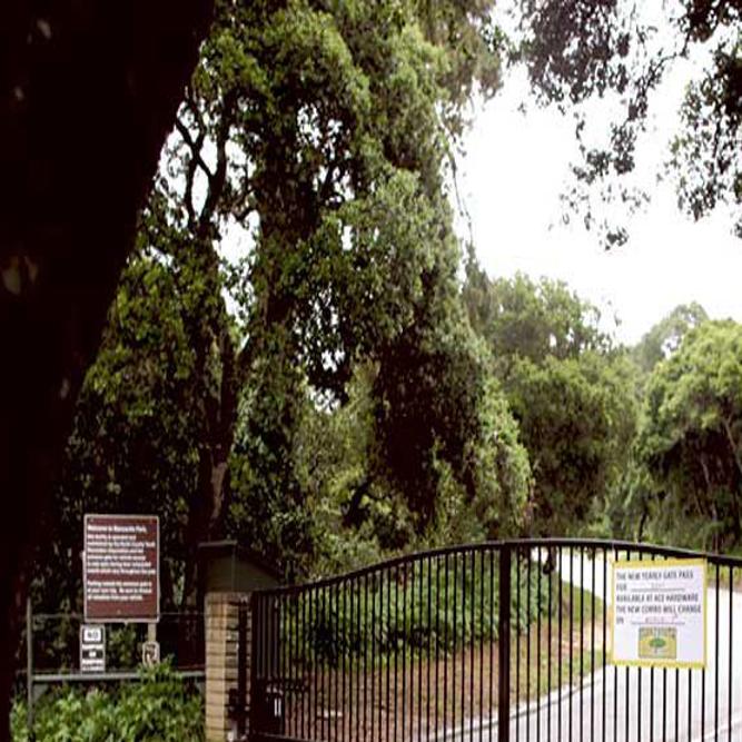 moja park gate