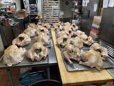 Restaurants Prepare for Thanksgiving Crowds | 1121 | montereycountynow.com