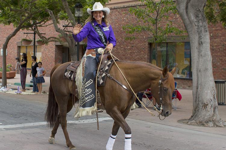 PHOTOS: Wild buckin' action and cowboy culture from the 2015 California ...