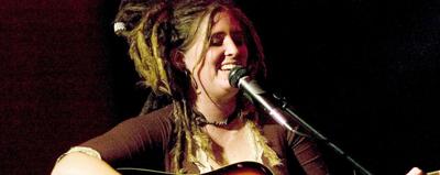 Sarah McCoy channels homelessness and hurt into some soulful music ...