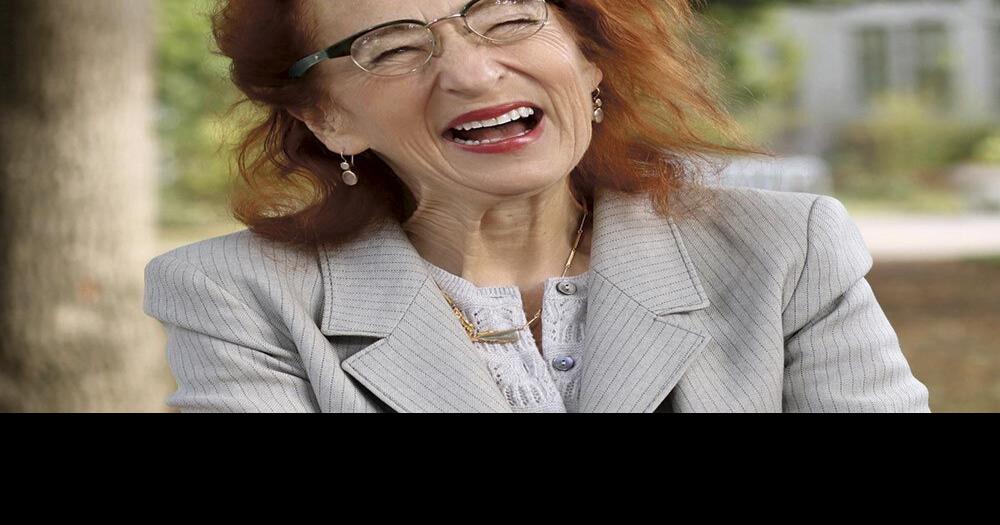 A local poet keeps Emily Dickinson (and her gingerbread recipe) alive ...