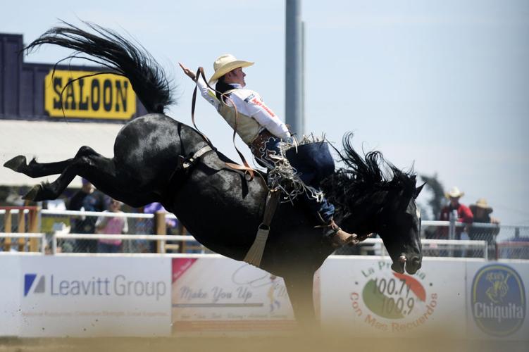 PHOTOS: Fast action and warm sun attract a full crowd to the final day ...