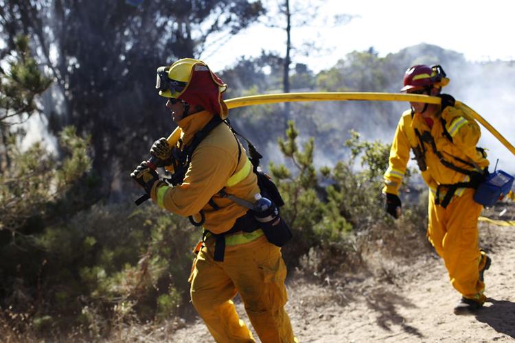 UPDATE: Fires burns land behind Seaside High School. | News | montereycountynow.com