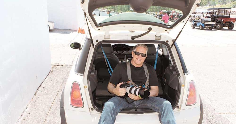 Photographer Michael Alan Ross shoots and scores with compelling photos ...