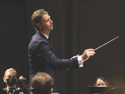 Monterey Symphony's New Season with Jayce Ogren Begins | Music ...