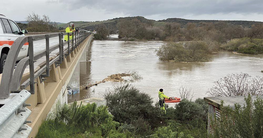 Government agencies converge to create a storm recovery resource center ...