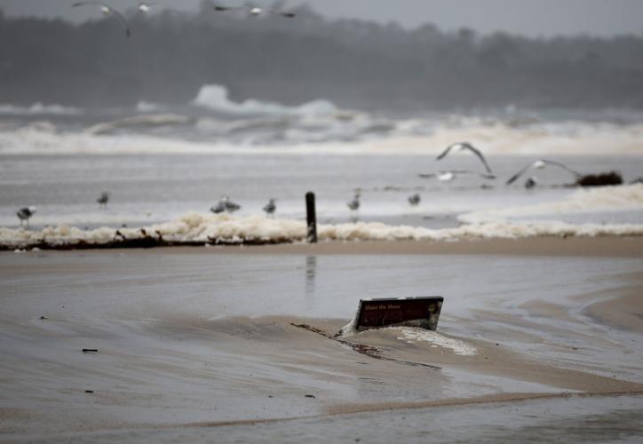 PHOTOS: A winter storm brings wind, rain and big waves to Monterey ...
