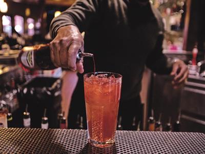 Elli’s Restaurant: Signature Tree Smacker and Full Menu | 0121 ...