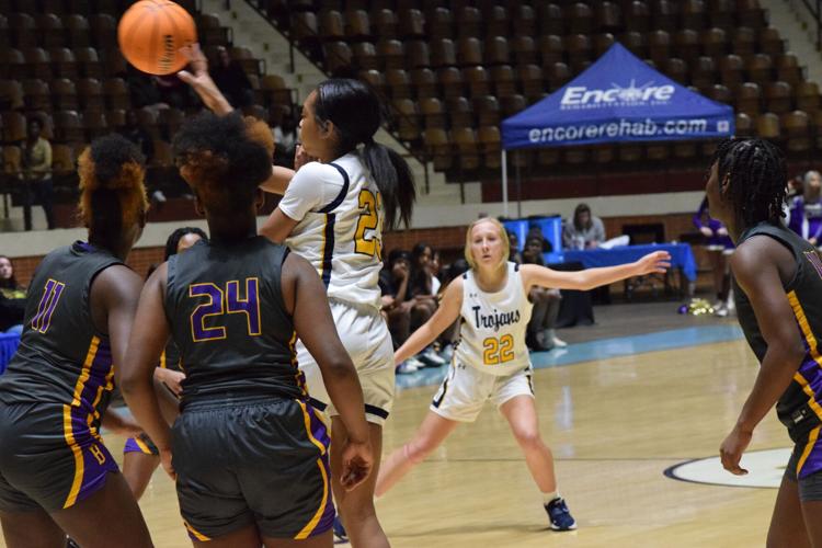 Hall shoots St. James into regional finals | Sports ...