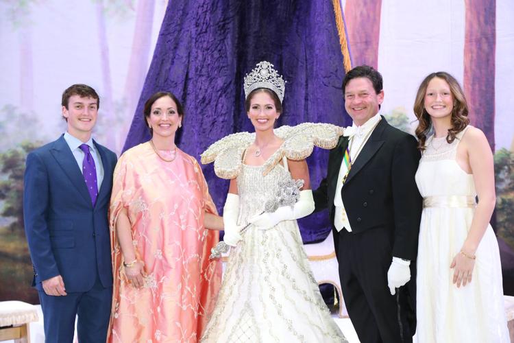 Lucy House Hall Reigns As Queen Over The Royal Hunt | The Whirl ...