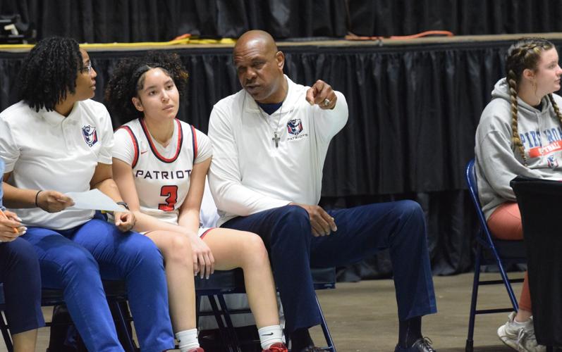 Thunderbirds fly past Pike Road in regional finals | Sports ...