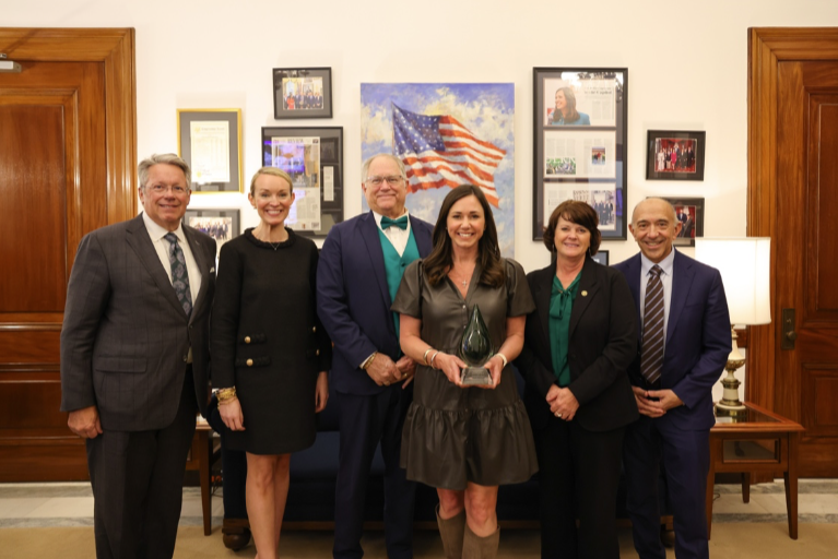 U.S. Senator Katie Britt Receives Alabama League of Municipalities ...