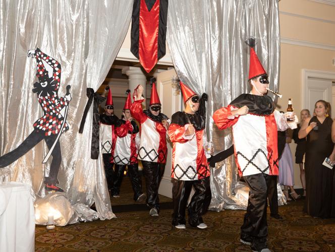 Miss ann Elaine Williams Reigns As Queen Of Harlequins ...