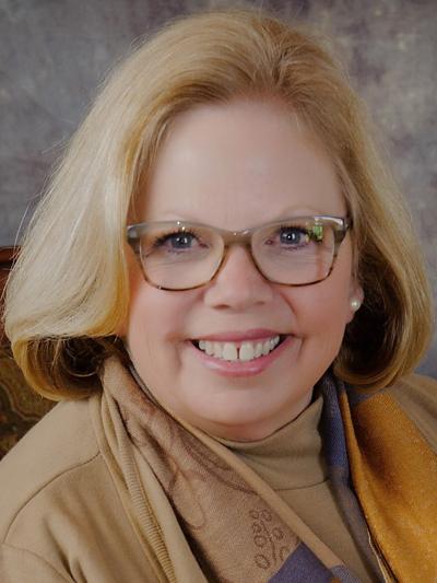 What is a living wage in Iredell County?