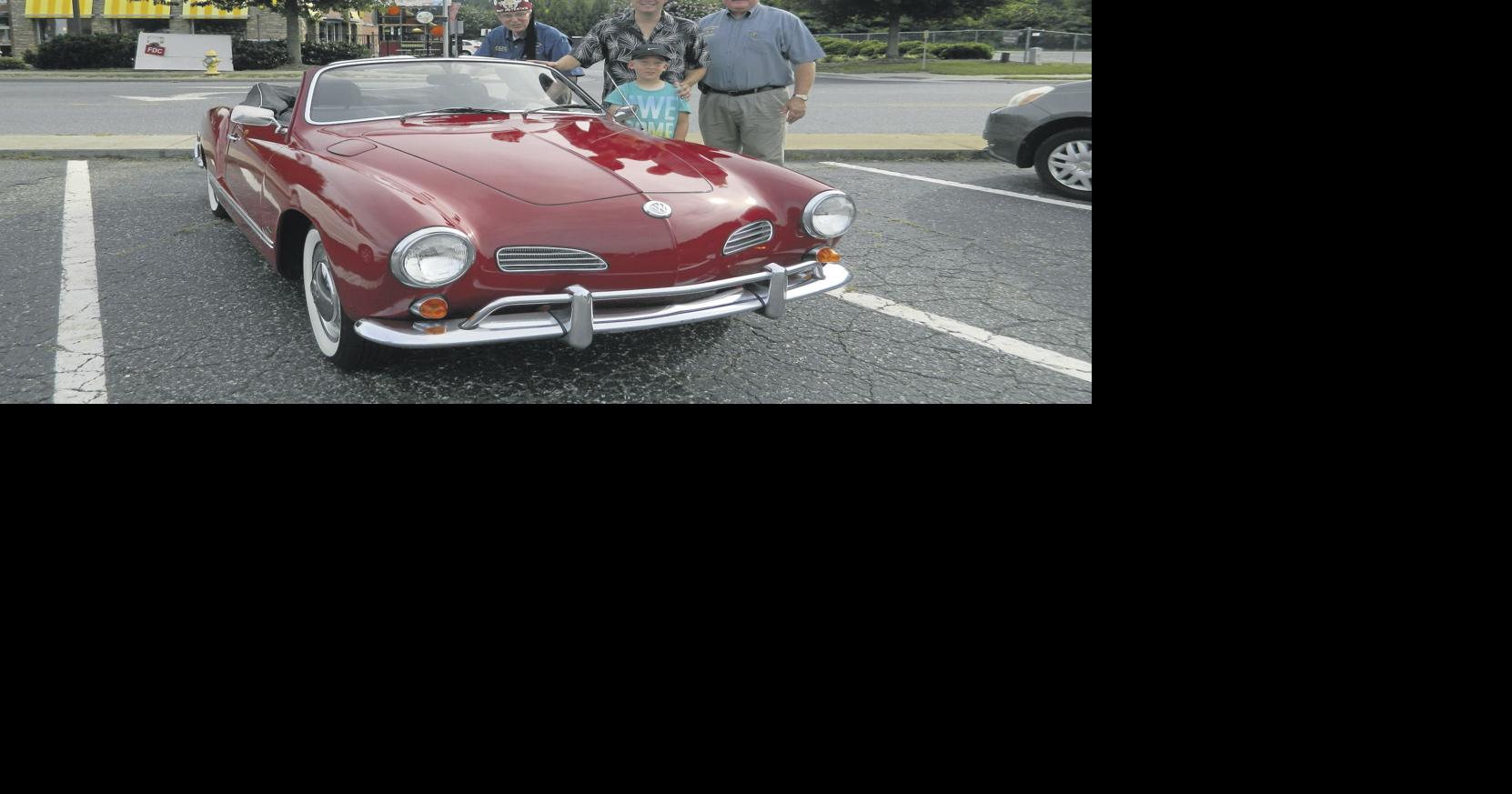 Different kind of topless show: Convertibles take center stage