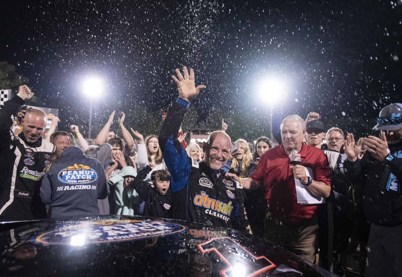 Burt Myers increases lead in Modified at Bowman Gray