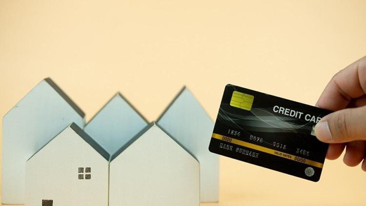 Should you pay rent with a credit card?