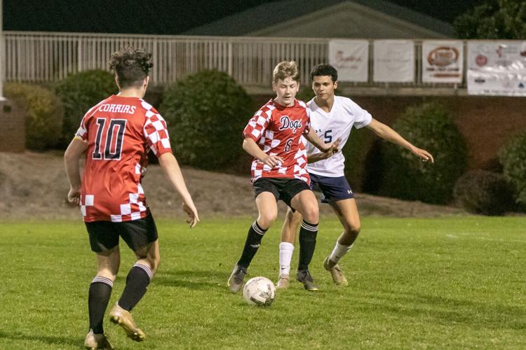 Boys soccer kicks off season with tie against rival Putnam | News ...