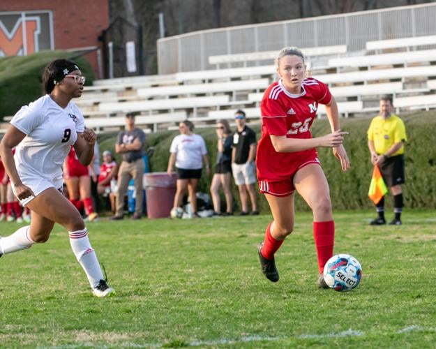 Four MCHS Lady Dogs commit to college play including team captain Rylee ...