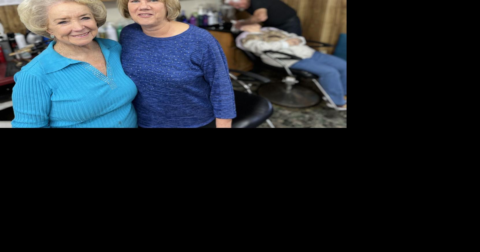 Holbert's last 'set' at the Magic Mirror | News | morgancountycitizen.com