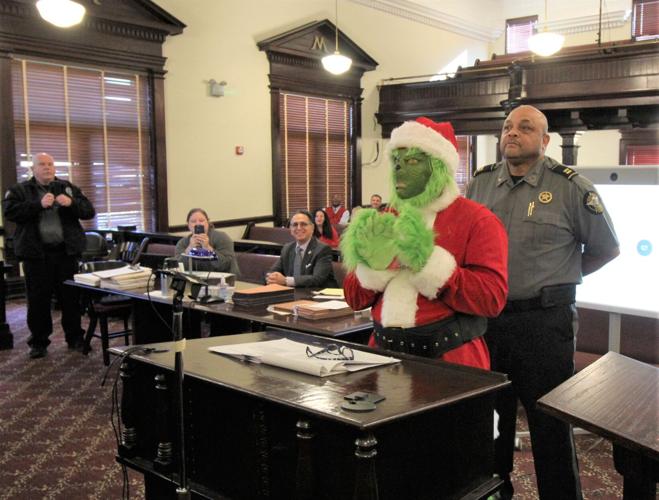 Authorities arrest The Grinch in Morgan County; judge orders him to ...
