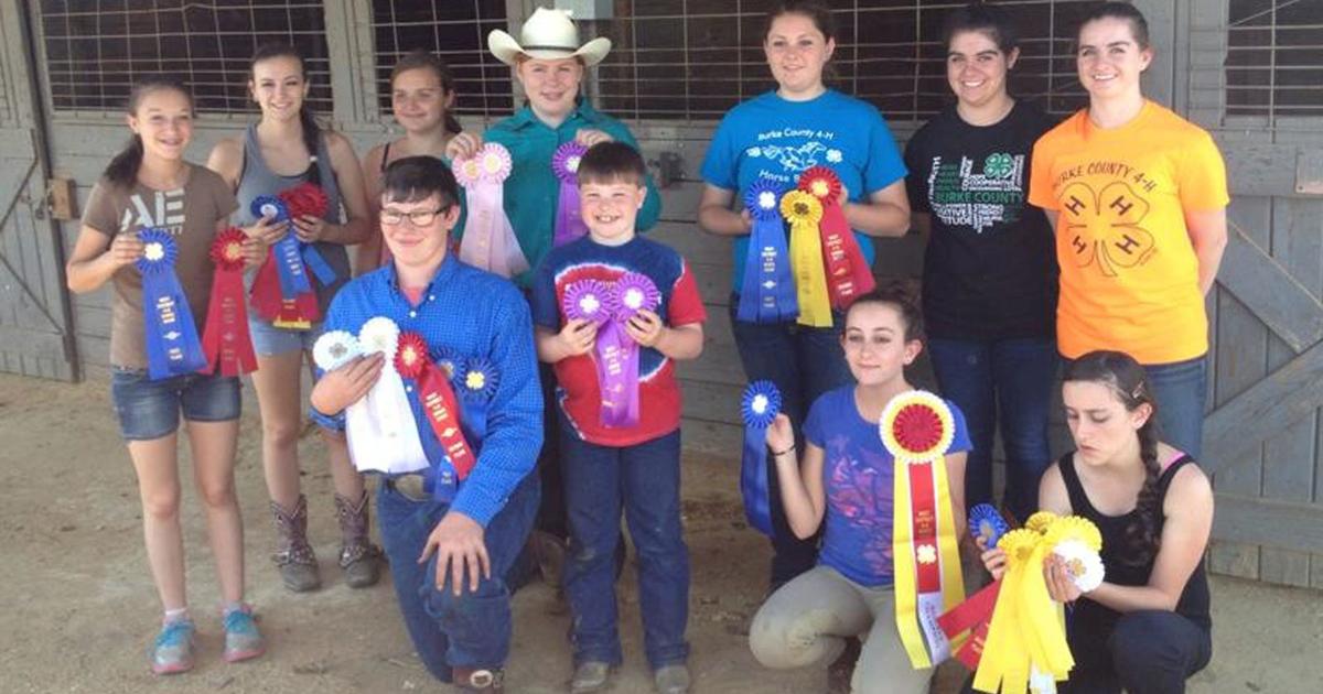4 H Horse Program Succeeds In 2014 4-h-horse-program-succeeds-in-2014