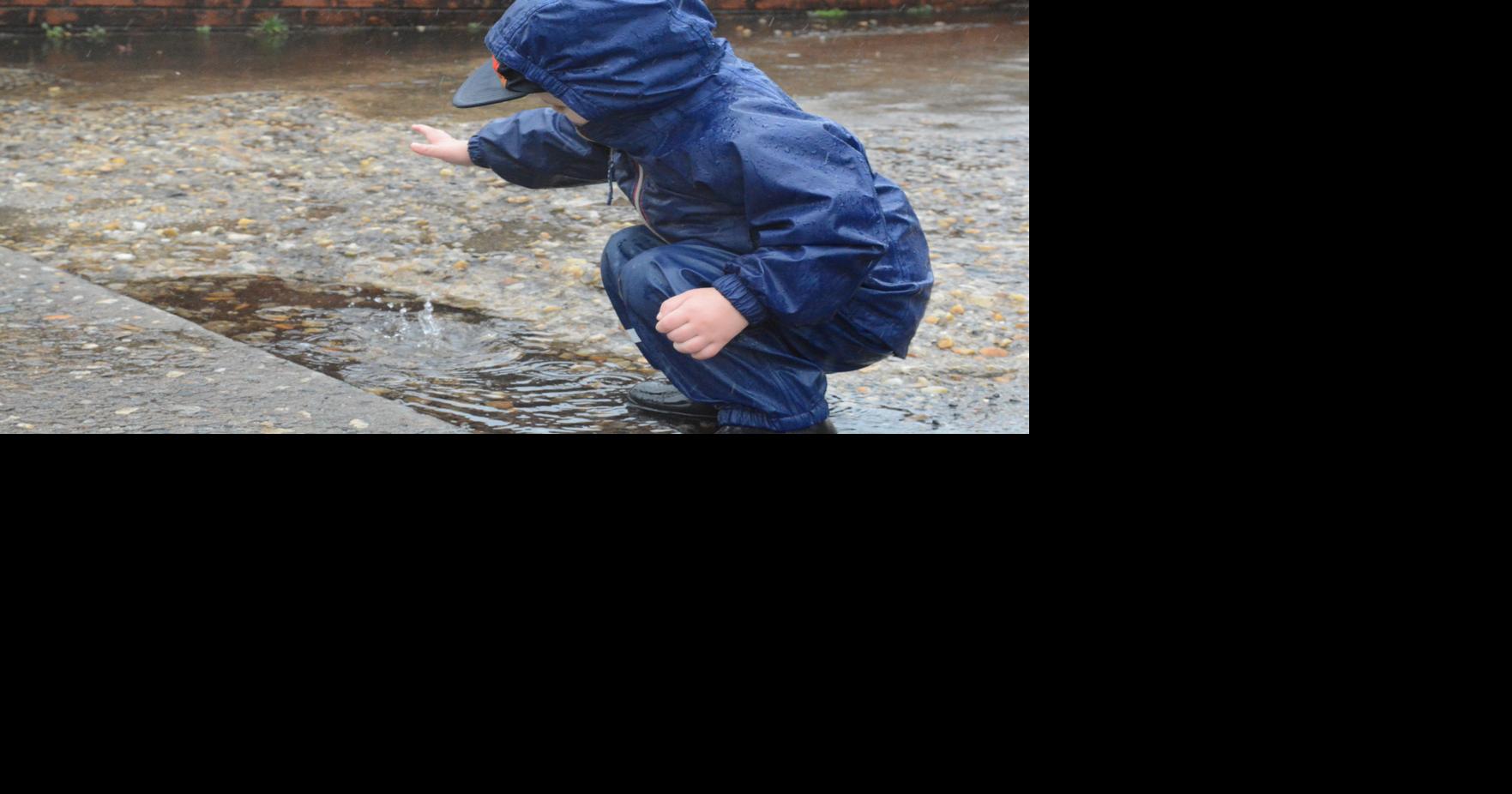 Puddle hunts make rainy day fun