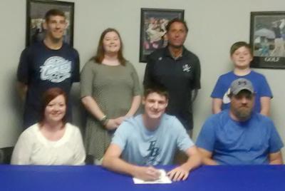 EB’s Smith signs with Montreat for tennis