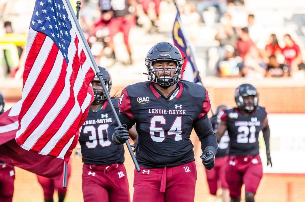 L-R’s Poe, Artis named D-II first team All-Americans