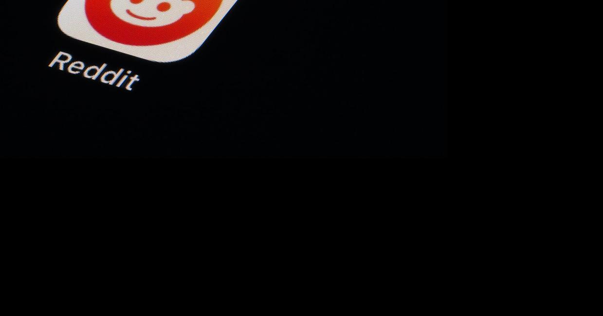 Reddit strikes deal with Google on AI training, plans IPO