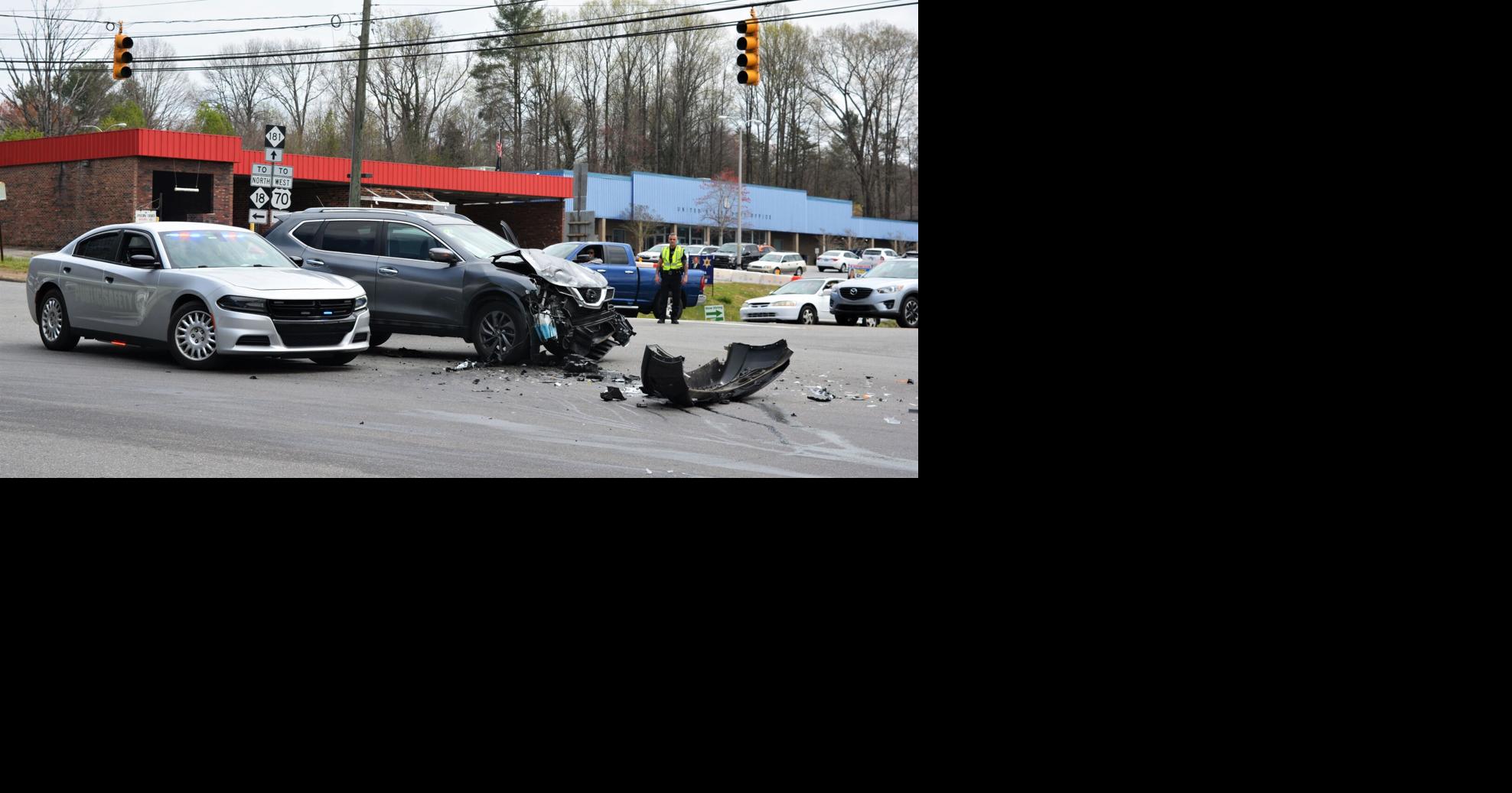 Minor injuries reported after wreck