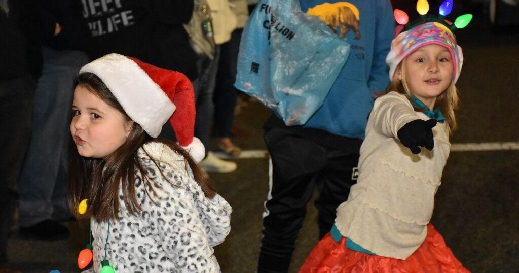 GALLERY: Scenes from the Morganton Christmas Parade - Part 1
