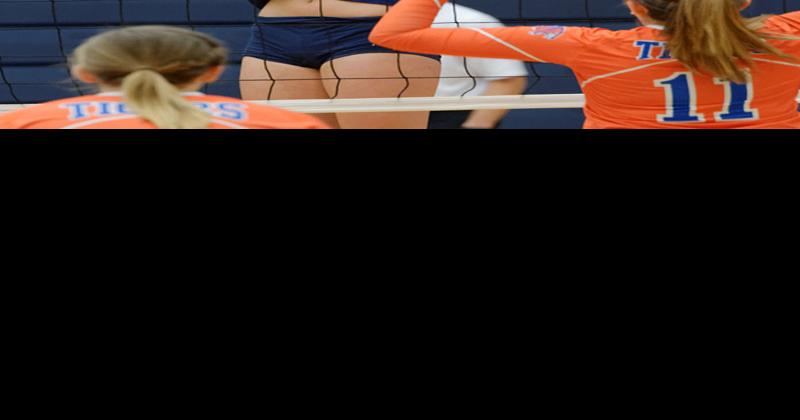 Former EB standout Lauren McCall joins Red Hawks volleyball program