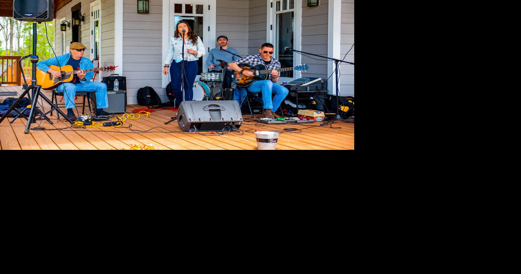 GALLERY: Shelby Rae Moore at Silver Fork Winery