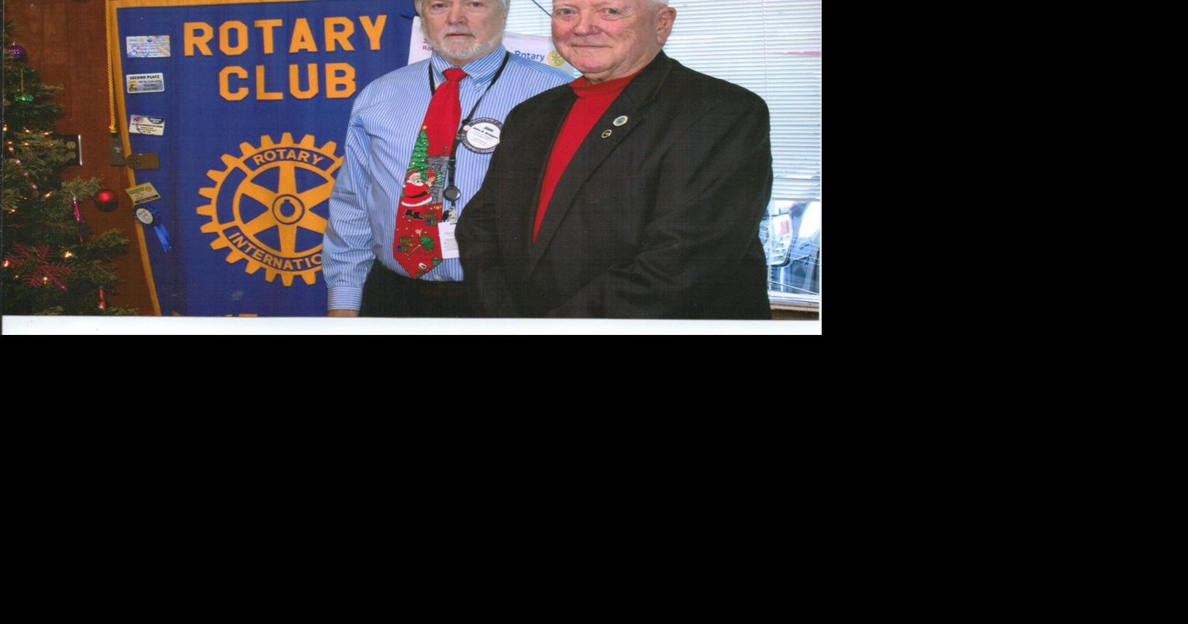Carswell speaks to Rotary Club