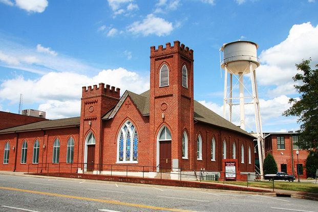 Holiday Tour to show historic homes, churches