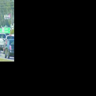 Traffic light malfunction at backgate and S.C. 707 forcing traffic ...