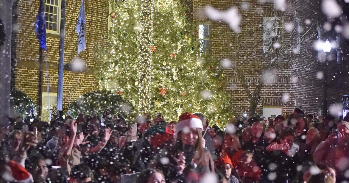 Gallery: Conway lights its downtown Christmas tree | Gallery ...