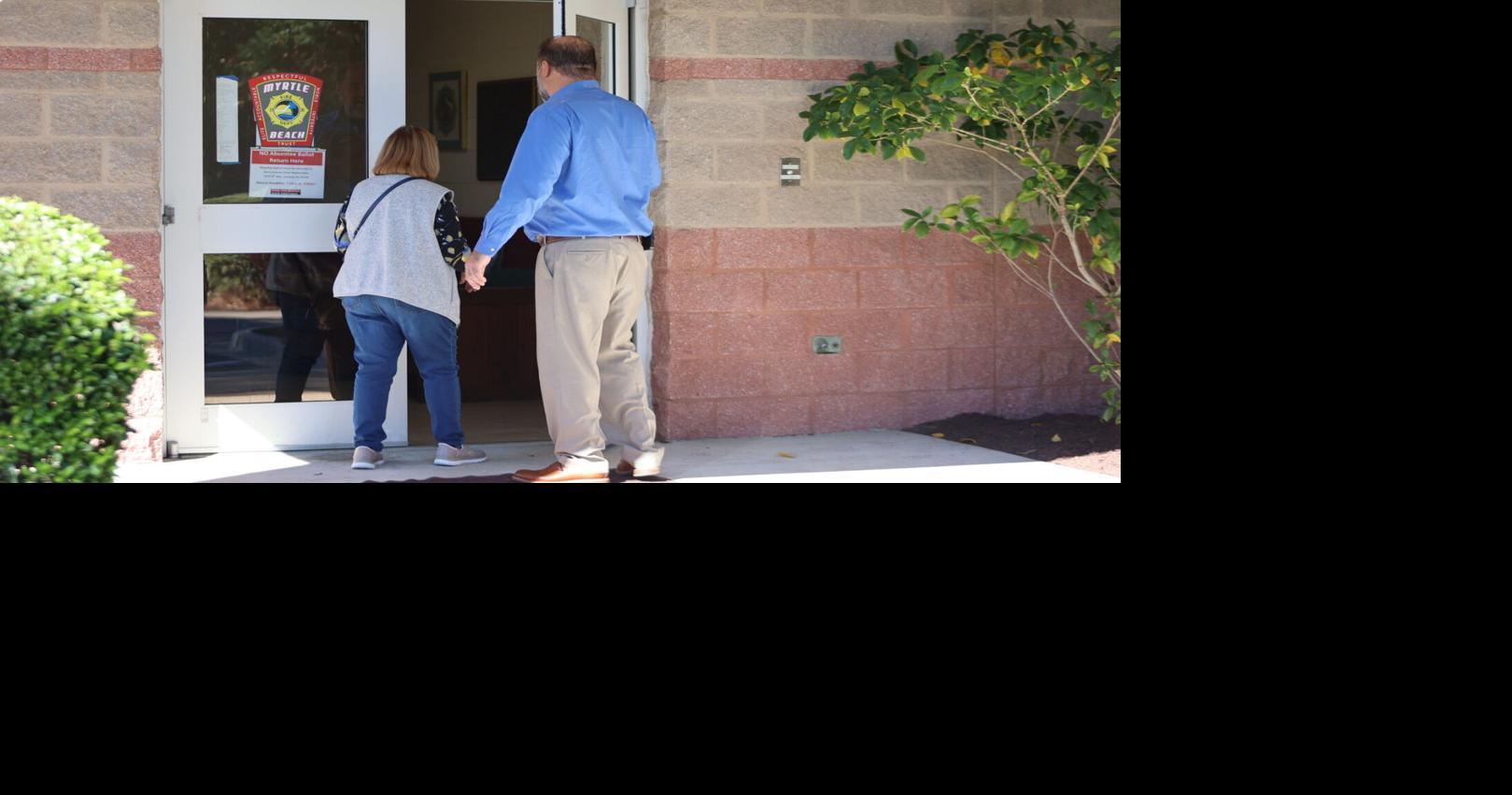Myrtle Beach City Council candidate Doug Kelly talks to voters | News ...