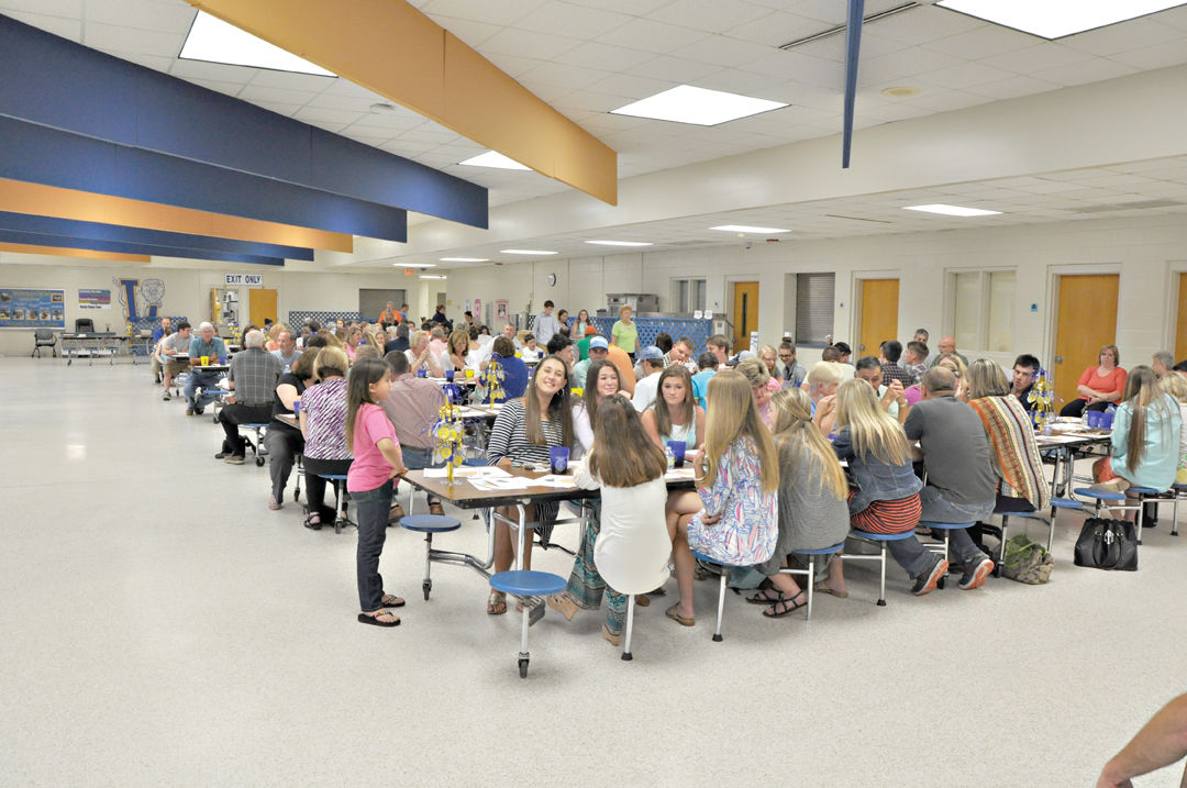 Loris High FFA reaps awards at annual banquet | Loris | myhorrynews.com
