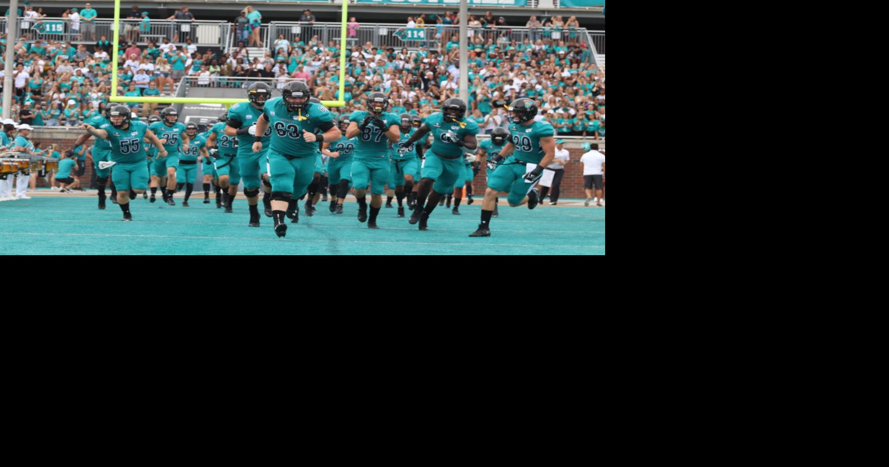 CCU leaders want to see more students at football games | News ...