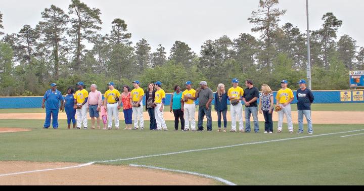 LHS baseball honors seniors, claims playoff spot | Loris | myhorrynews.com