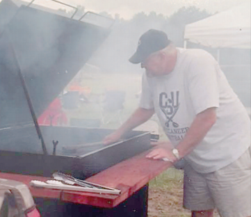 Larry Bratcher’s legacy lives on through his BBQ sauce | Conway ...