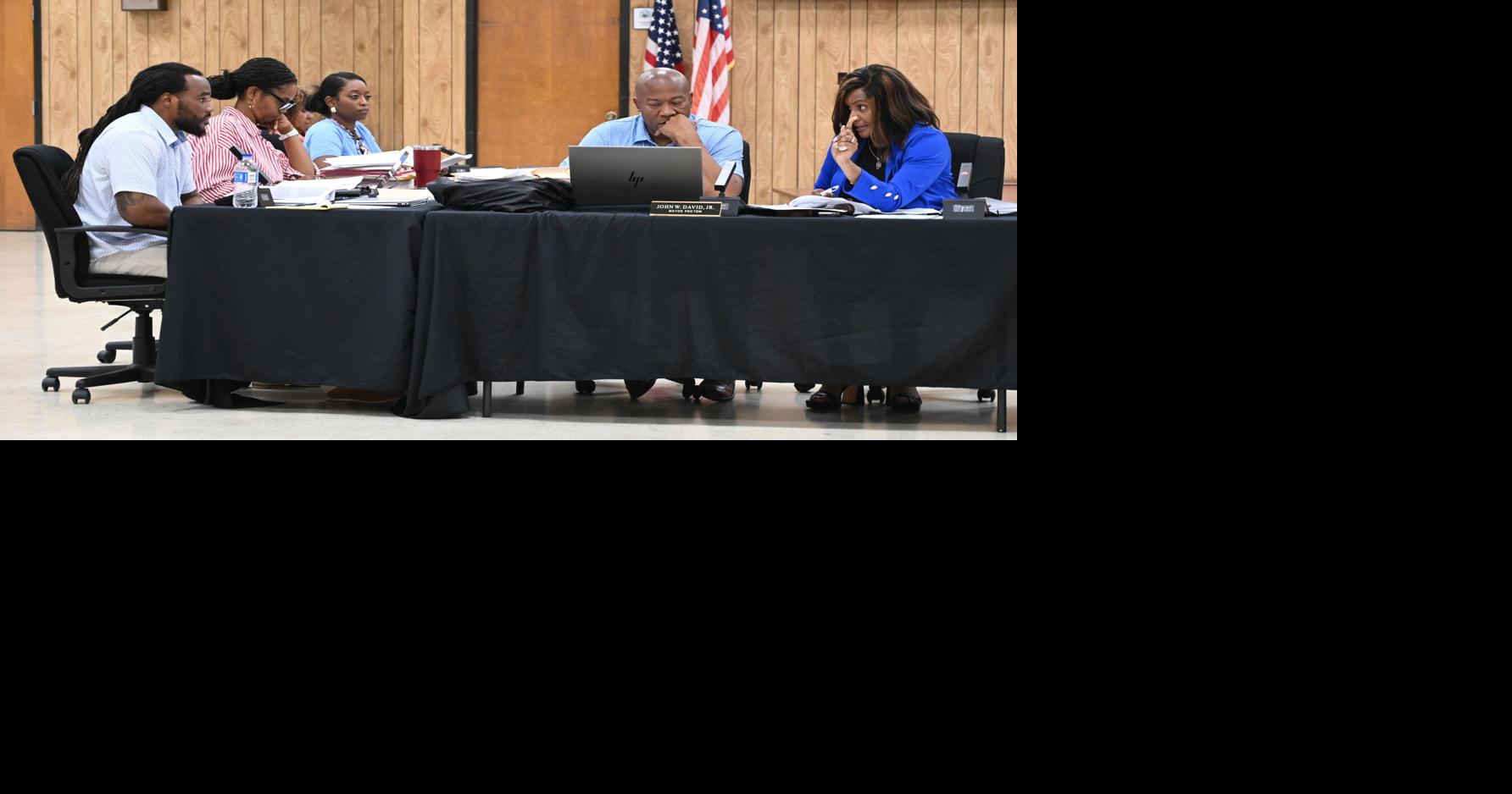 Atlantic Beach makes progress toward hiring interim police chief; OKs ...