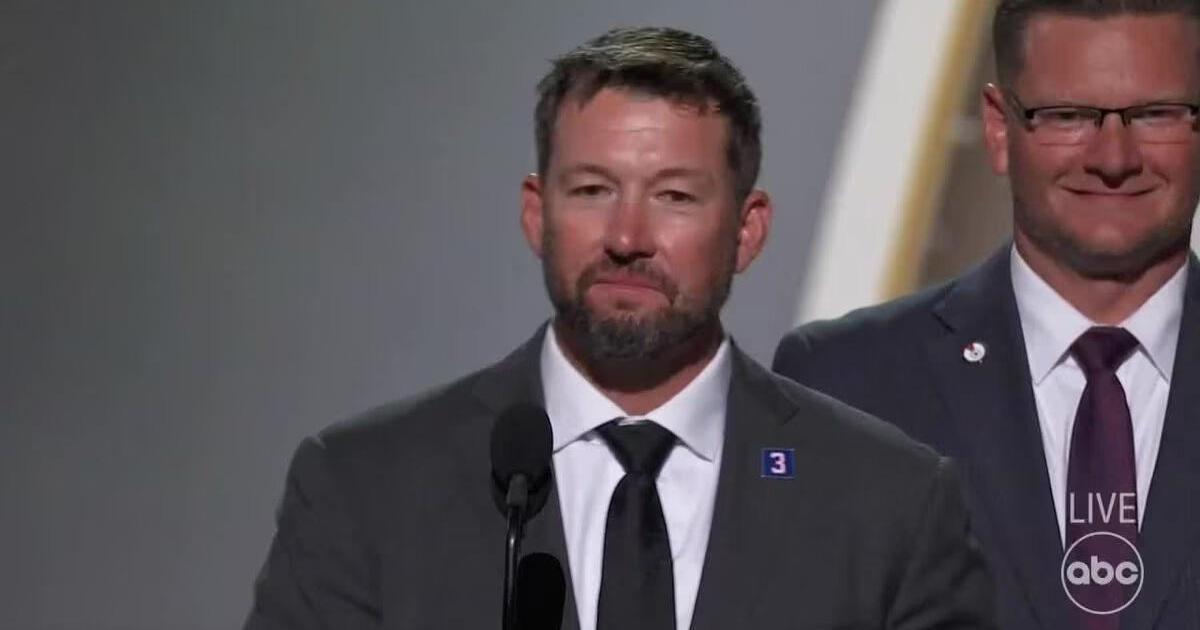 Webster native Nathan Breske accepts Pat Tillman award | Local News ...