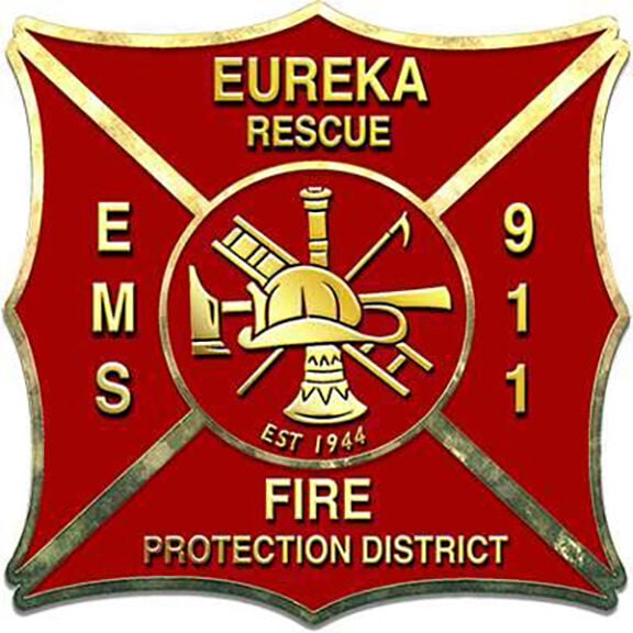 Eureka Fire rescues four from stuck Six Flags ride | Local News ...