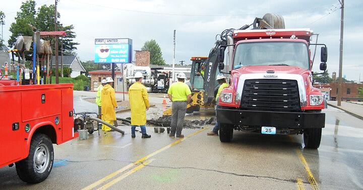 Festus officials hope to fix water main break by noon | Local News ...